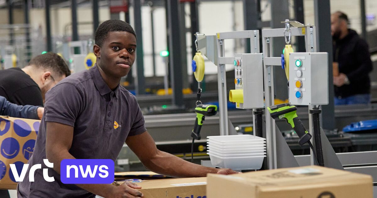 Nieuw hypermodern distributiecentrum van PostNL in Evergem: “Er kunnen ...