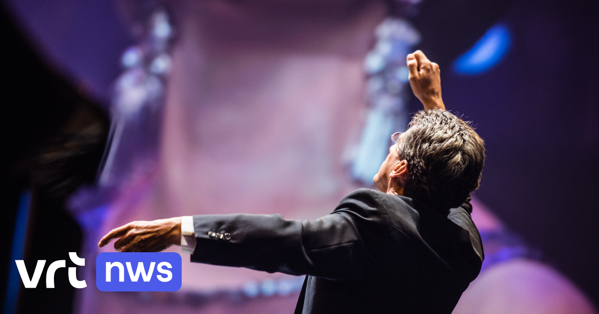 Dirigent Dirk Brossé geeft 3 jonge muzikanten de kans om mee te spelen ...