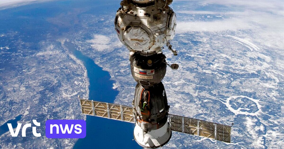 Door lek in Russisch ruimteschip moet bemanning half jaar langer in ...