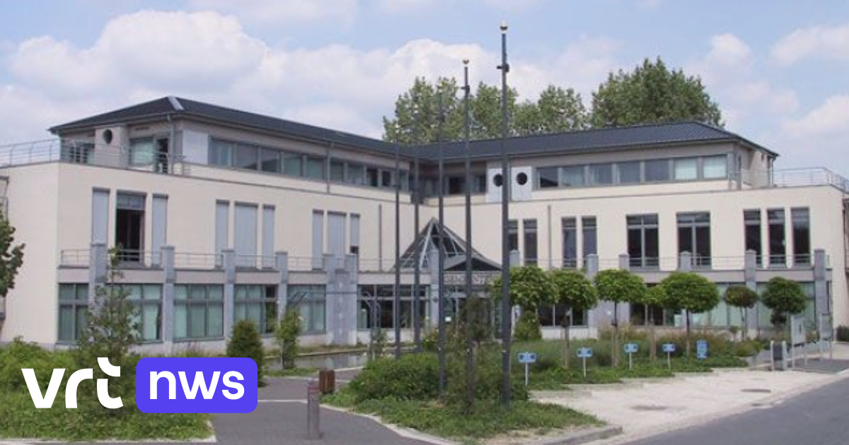 Lubbeek sloopt oude gemeentehuis en politiekantoor | VRT NWS: nieuws