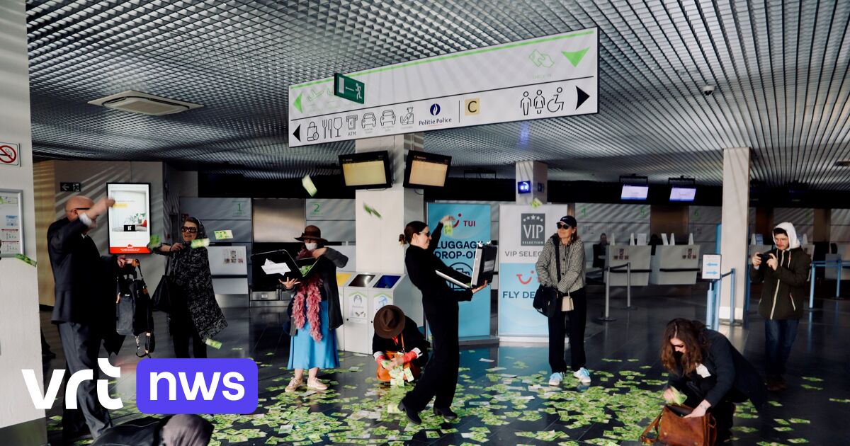 Vliegende valse eurobiljetten in inkomhal luchthaven Deurne: actiegroep ...