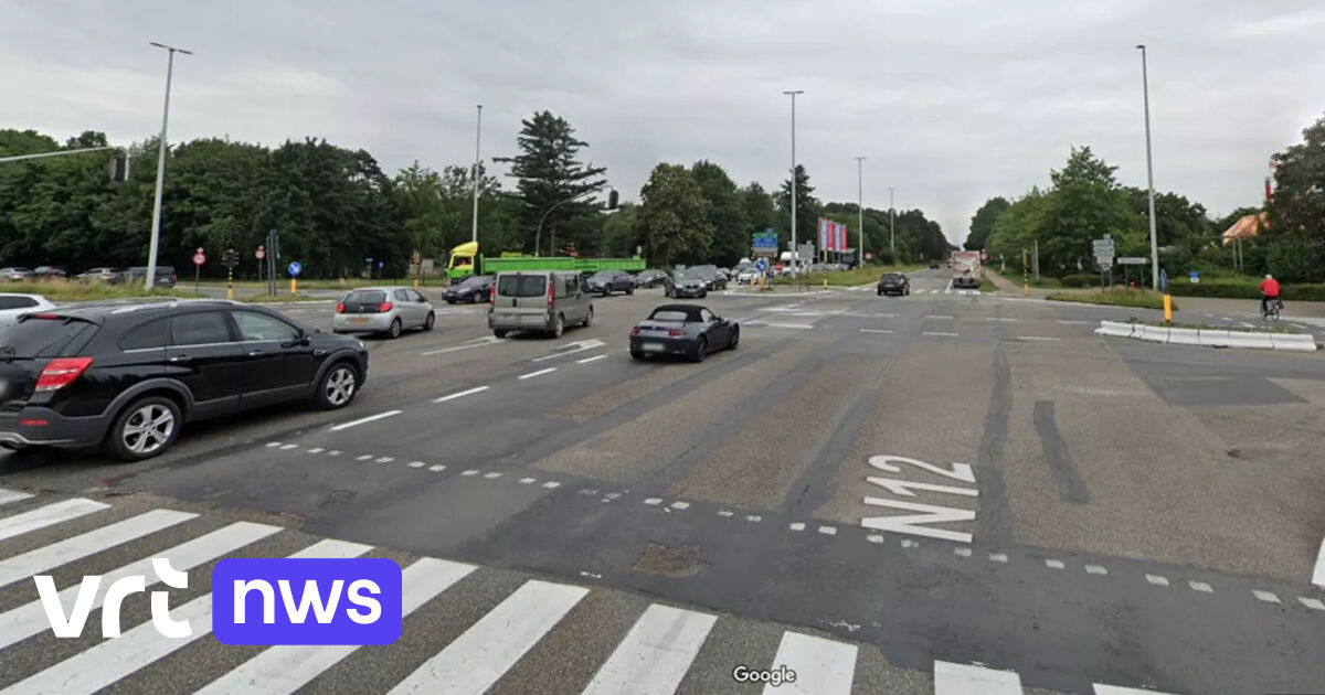 Lange files door wegenwerken aan drukste kruispunt van Turnhoutse ring : "Met half uur ...