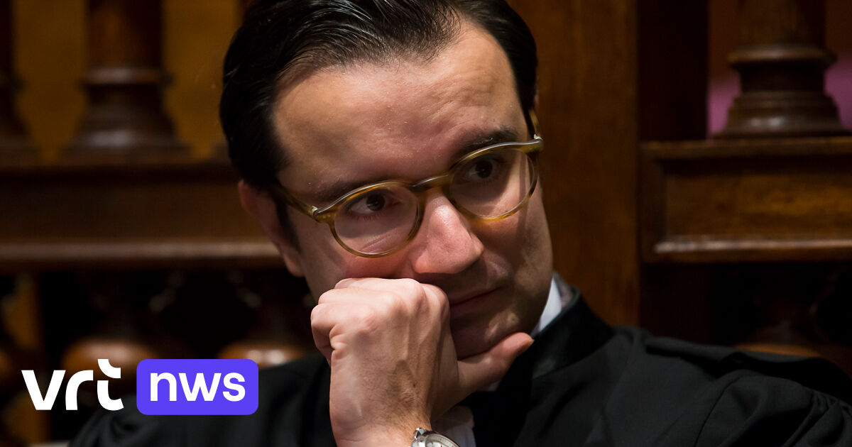 Openbaar ministerie eist rijverbod en boete van 2.000 euro voor advocaat Omar Souidi na ongeval ...