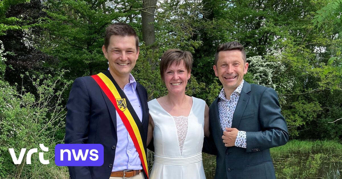 Eerste huwelijken afgesloten in Vruenpark in Waanrode | VRT NWS Nieuws