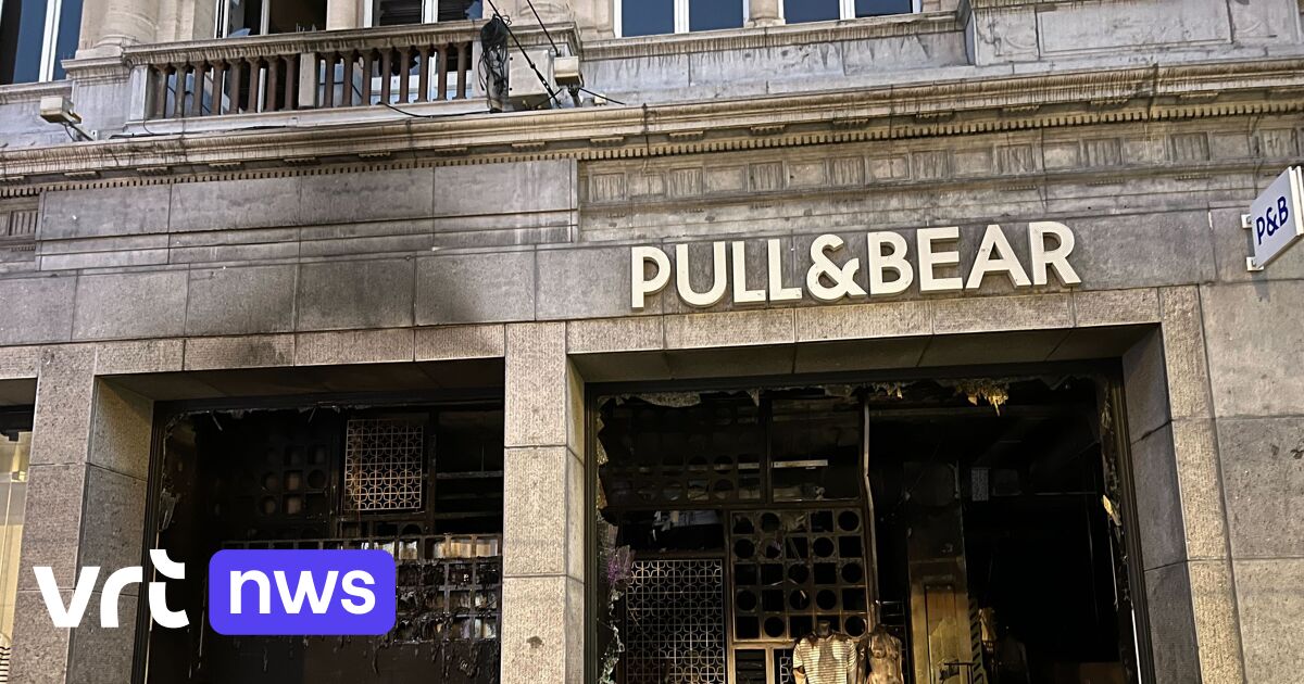 Kledingwinkel in centrum Gent getroffen door uitslaande brand | VRT NWS: nieuws