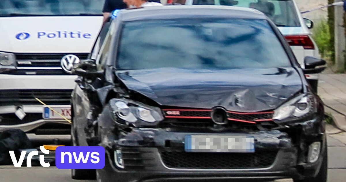 Politie schiet autoband lek tijdens spectaculaire achtervolging in ...
