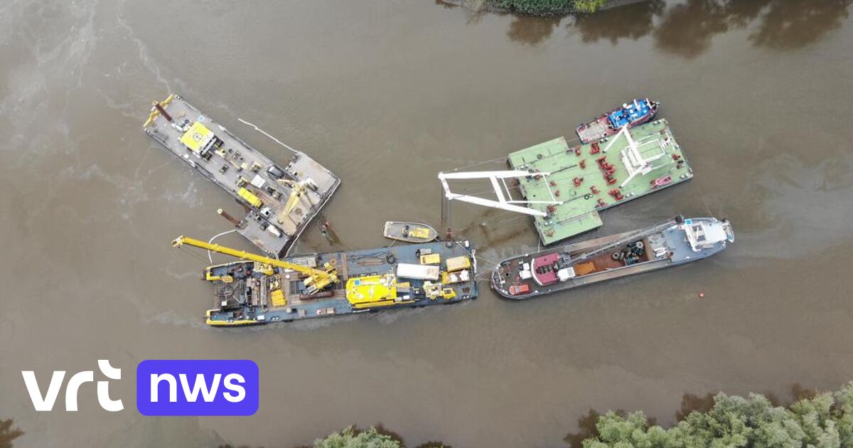 Salvage team find the body of missing bargeman | VRT NWS: news