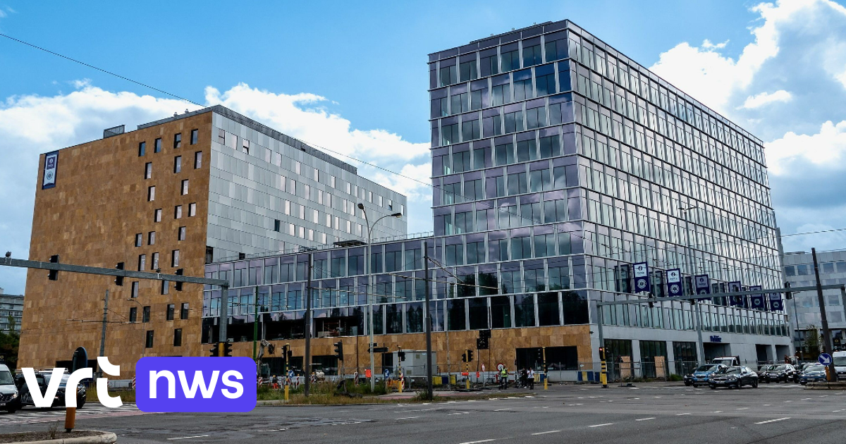 Onthaal van nieuw politiehoofdkantoor in Berchem 24 op 7 geopend voor ...