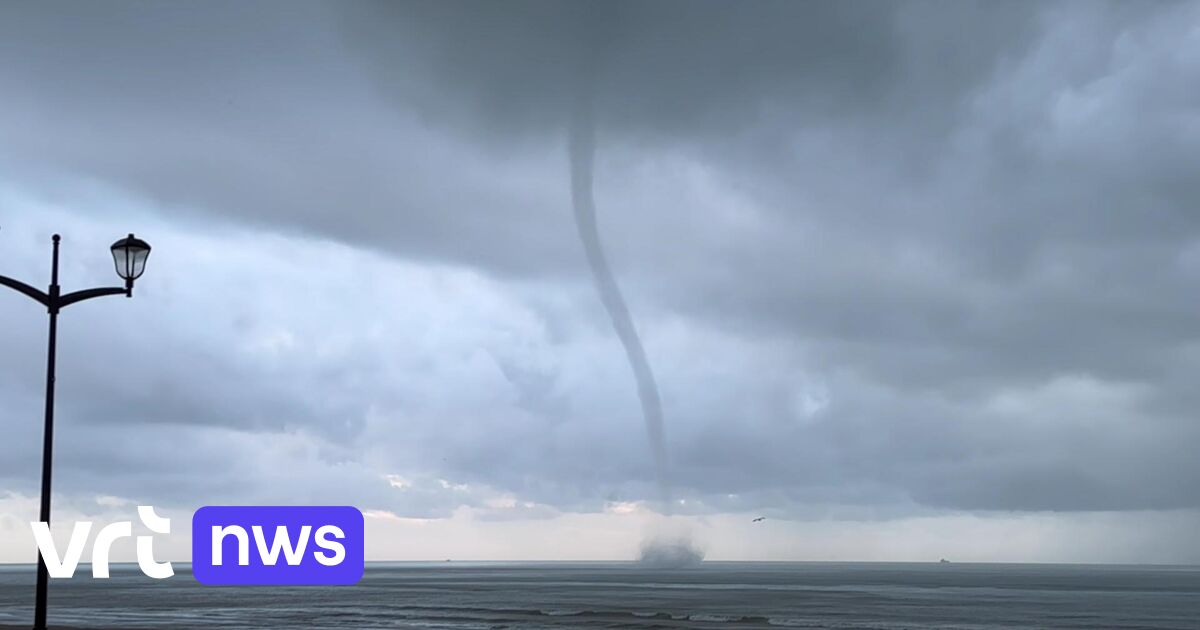 Waterhoos duikt op voor kust van De Haan: "Combinatie van onweerswolk ...