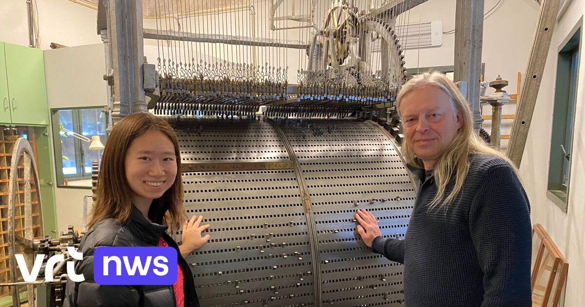 Antwerpse beiaardier programmeert liedjes van meer dan 300 jaar oud in beiaard Onze-Lieve ...