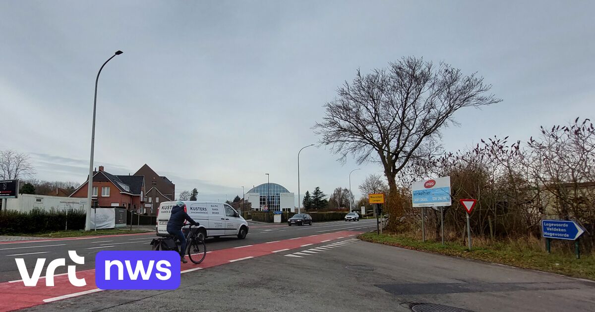 Vier kruispunten op drukke N9 in Lievegem worden veiliger voor overstekende fietsers en ...