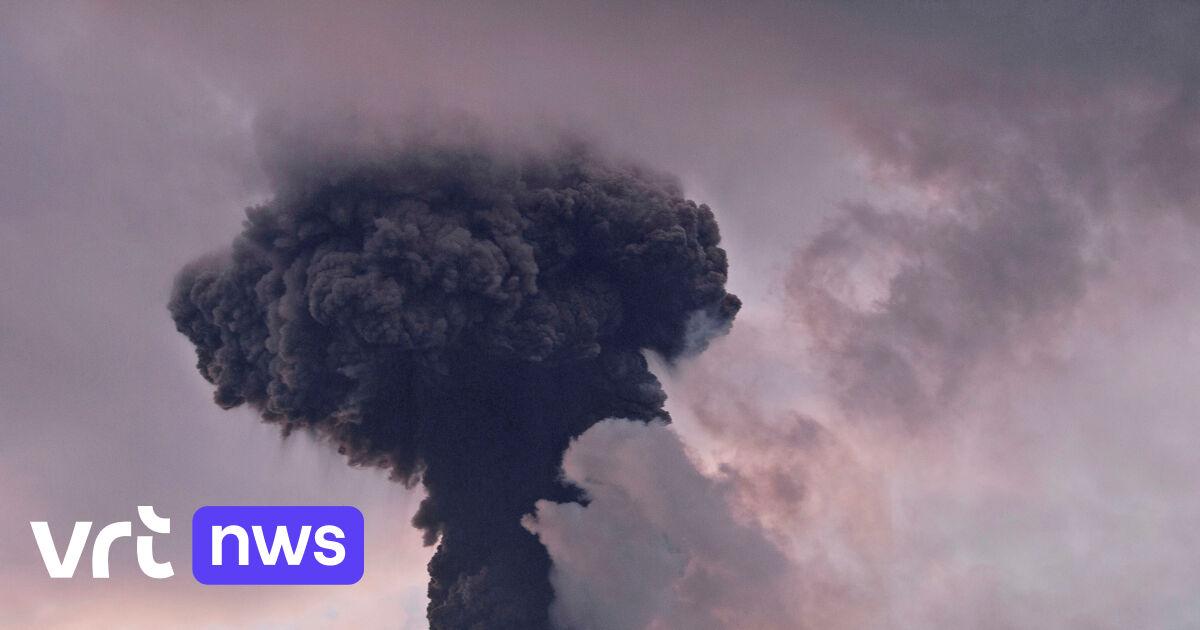 Twee vulkanen in Indonesië barsten uit: duizenden mensen geëvacueerd ...