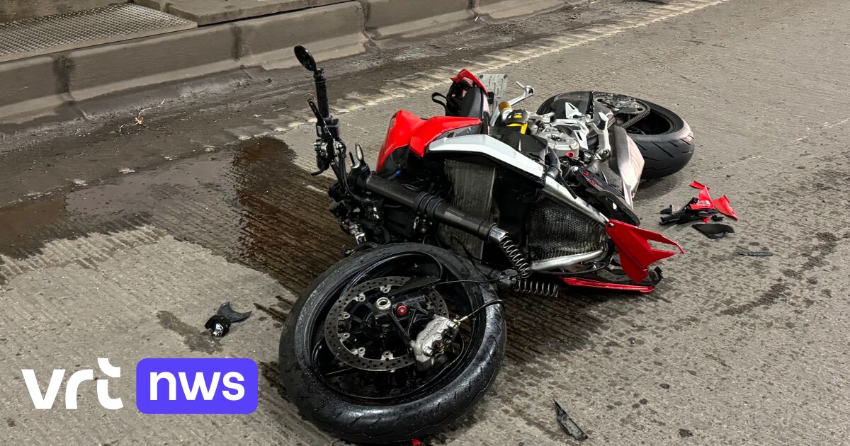 Motorrijder zwaargewond bij ongeval aan Rupeltunnel op A12 in Boom | VRT NWS: nieuws