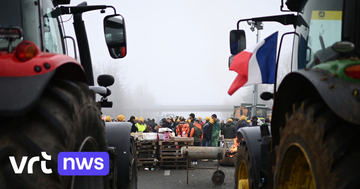 Wegblokkades en minuut stilte: Franse landbouwers protesteren nog ...