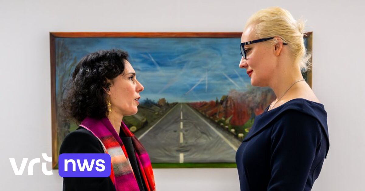 Waarom het voor Joelja Navalnaja moeilijk wordt om als "vrouw van" én ...