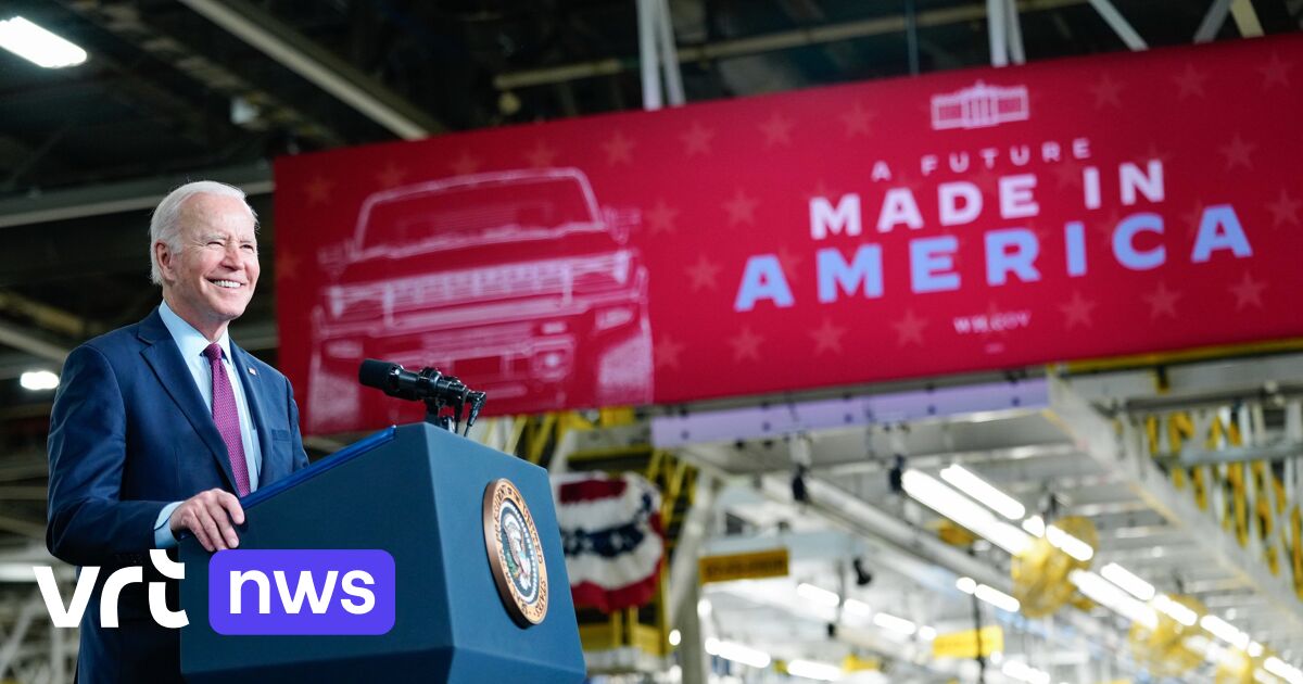 VS-president Biden kondigt nieuwe beperkingen aan op uitstoot van wagens, met elektrische ...