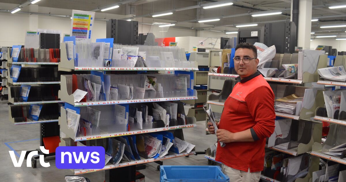 Bpost opent nieuw klimaatneutraal distributiecentrum in Evere | VRT NWS ...