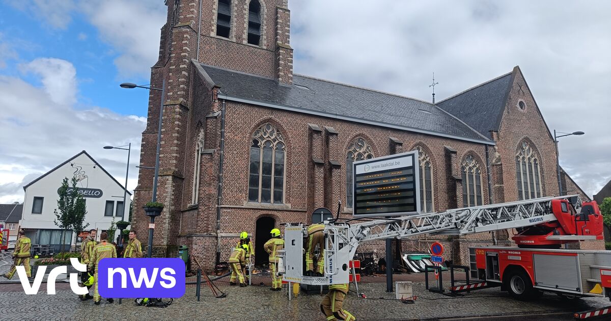 Korte en felle brand in kerk in Eindhout mogelijk aangestoken: heel wat ...