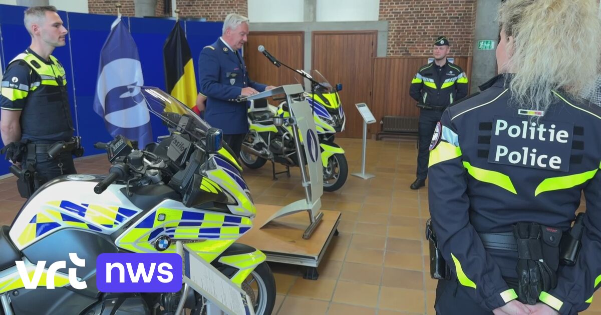 Les nouveaux uniformes de la police fédérale dévoilés à Bruxelles ...