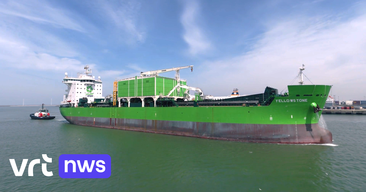 DEME neemt grootste steenstorter ter wereld in gebruik | VRT NWS: nieuws