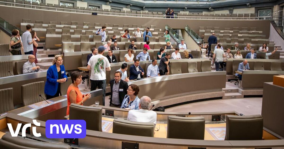 Welkomdag voor nieuwe Vlaamse parlementsleden | VRT NWS: nieuws