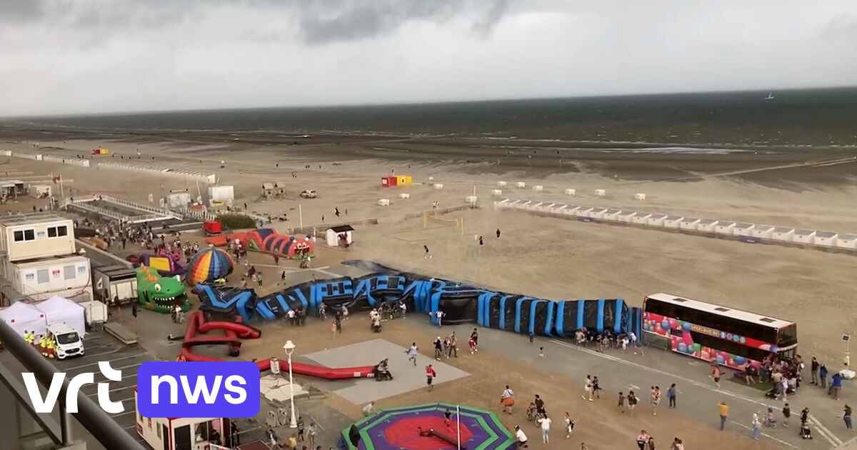 Plotse hevige windstoot blaast springkasteel weg op dijk in Nieuwpoort ...
