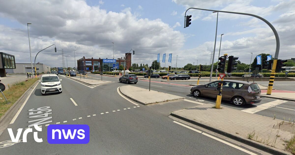 Hinder bij heraanleg kruispunt Afrikalaan en Vliegtuiglaan in de aanloop naar de nieuwe ...