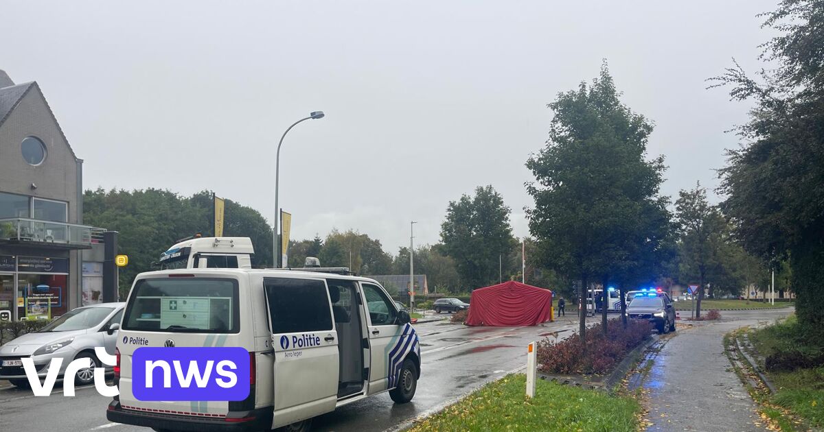 Fietsster overleden na dodehoekongeval met vrachtwagen aan Rijselpoort in Ieper | VRT NWS: nieuws