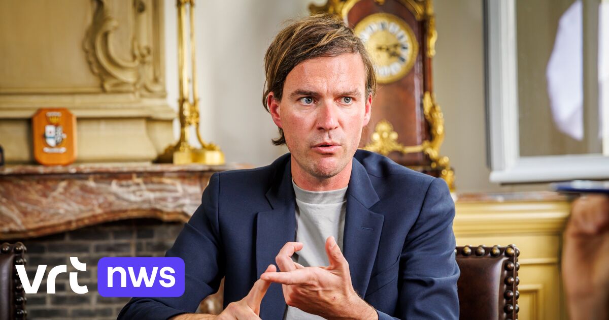 Gentse burgemeester Mathias De Clercq pas over 3 weken opnieuw aan de slag | VRT NWS: nieuws