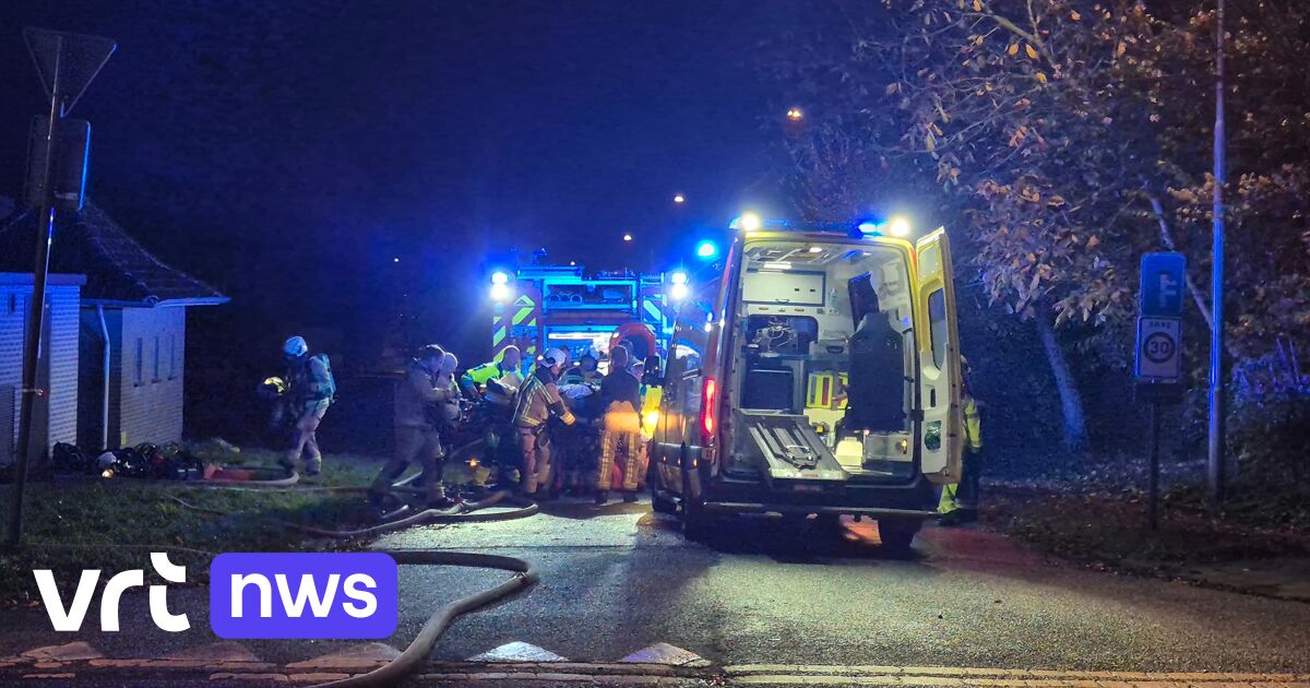 Twee bewoners en brandweerman naar ziekenhuis na woningbrand in Tielt ...