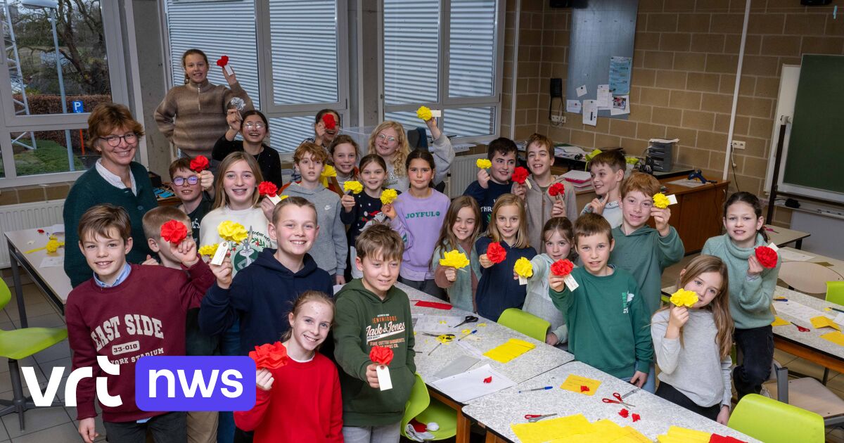 Leerlingen van De Vliegeraar in Wielsbeke maken 120 crêpepapieren ...
