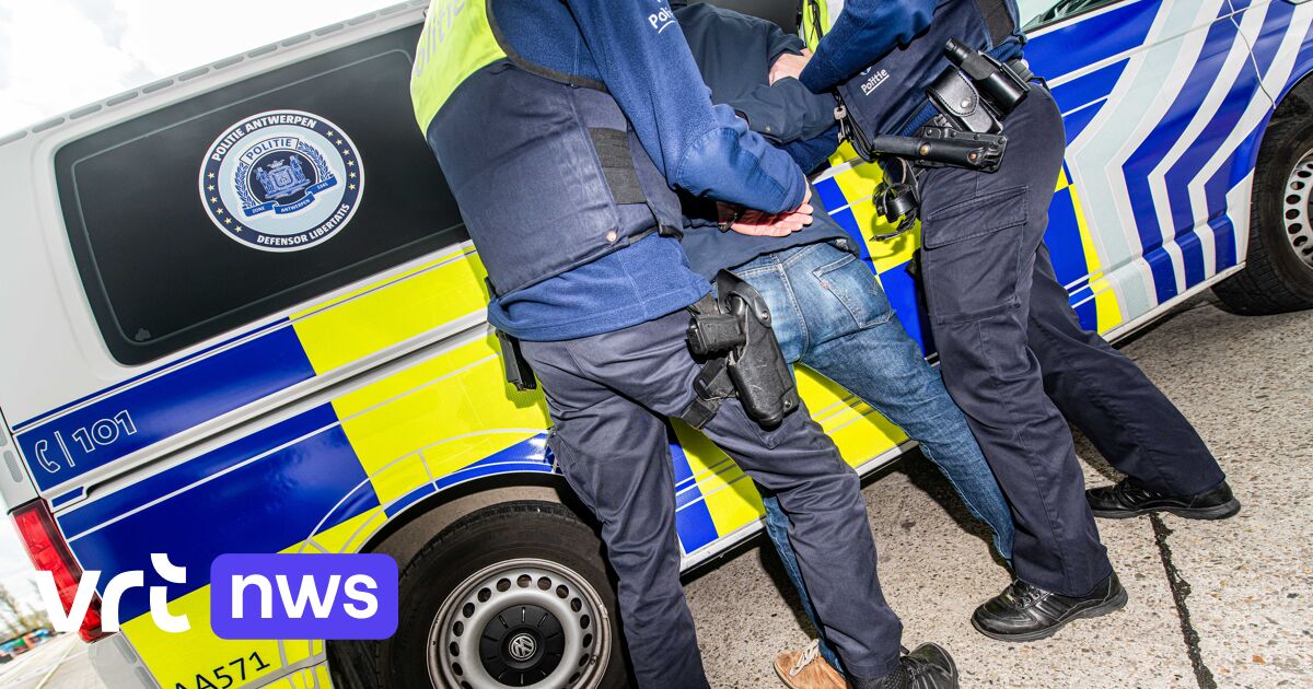 Politie pakt 4 verdachten op rond de Meir voor aanslag in Wilrijk: ook jongens van 15 en 17 ...