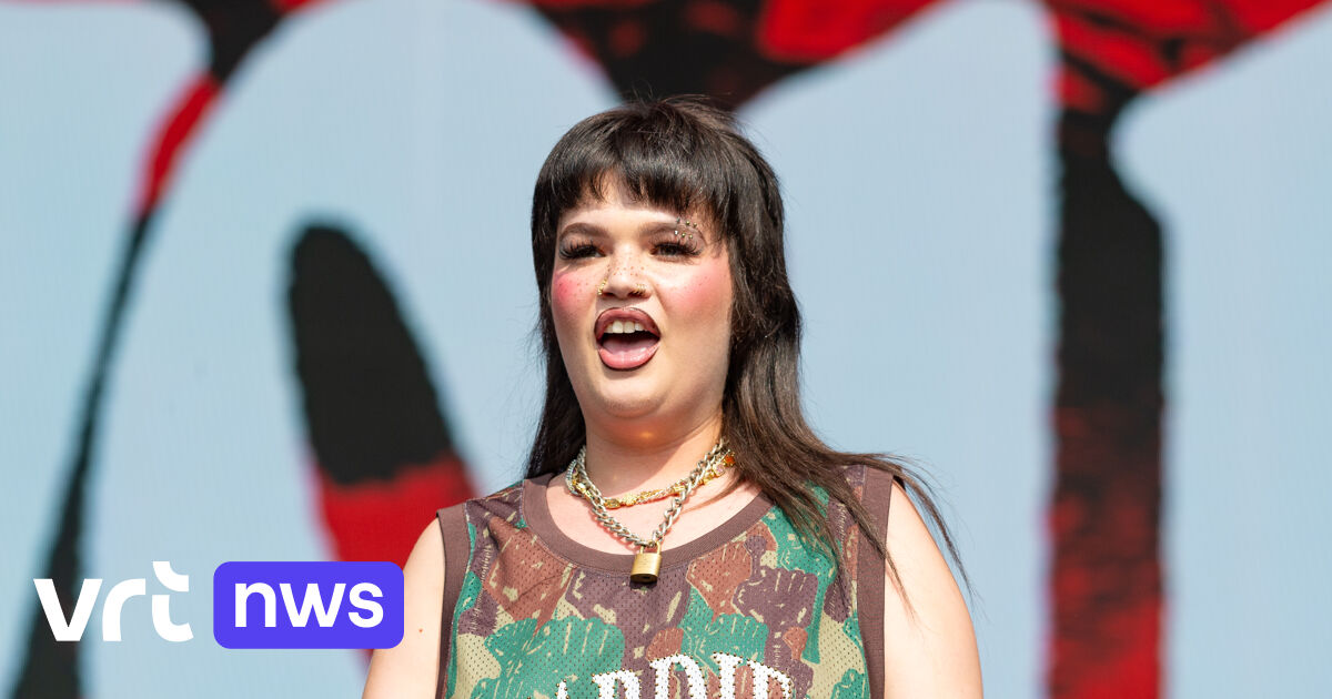 Dankzij TikTok-hit 'Messy' naar nummer 1 en uitverkochte zalen: het ...
