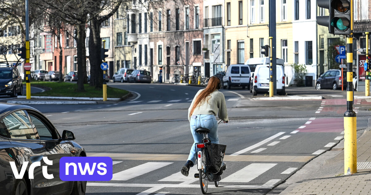 28 procent minder verkeersslachtoffers op gevaarlijke kruispunten na herinrichting | VRT NWS: nieuws
