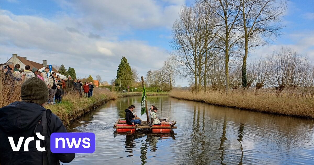 Fietsers en wandelaars vragen veer over Moervaart tussen Moerbeke en ...