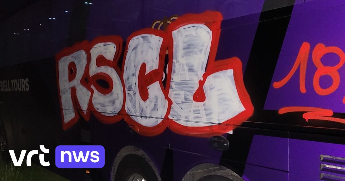 Bus van RSCA Futsal 2e keer in week tijd doelwit van vandalen: paarse ...