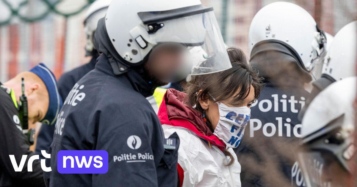 Vijf beklaagden vrijgesproken voor weerspannigheid tijdens manifestatie ...