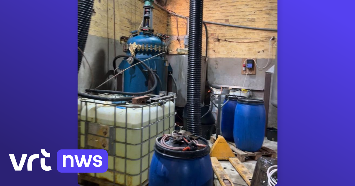 2 Nederlanders aangehouden na vondst van drugslab in verlaten boerderij ...