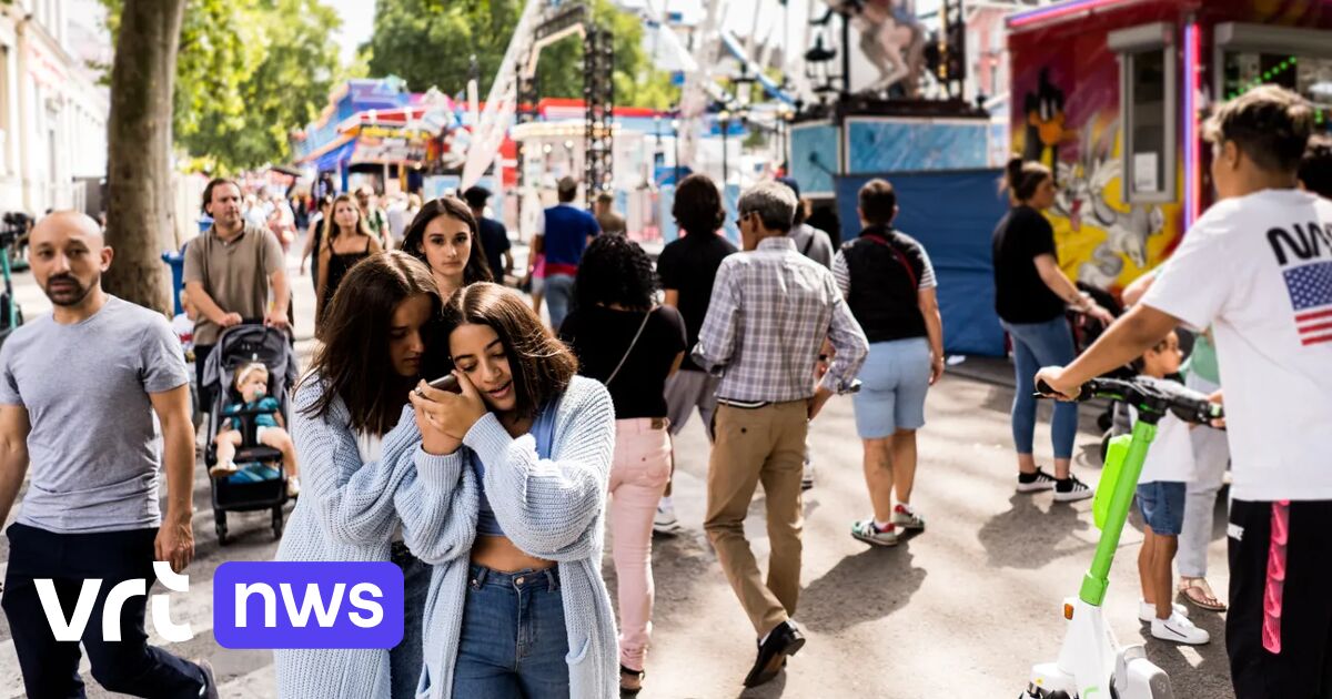 Laura san giacomo breasts when I called at 2:30 I never got