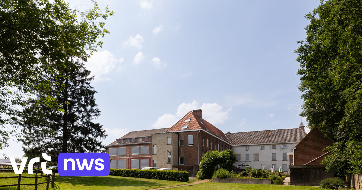 19e-eeuws kloostercomplex Huize Roborst in Zwalm wordt verkocht | VRT ...