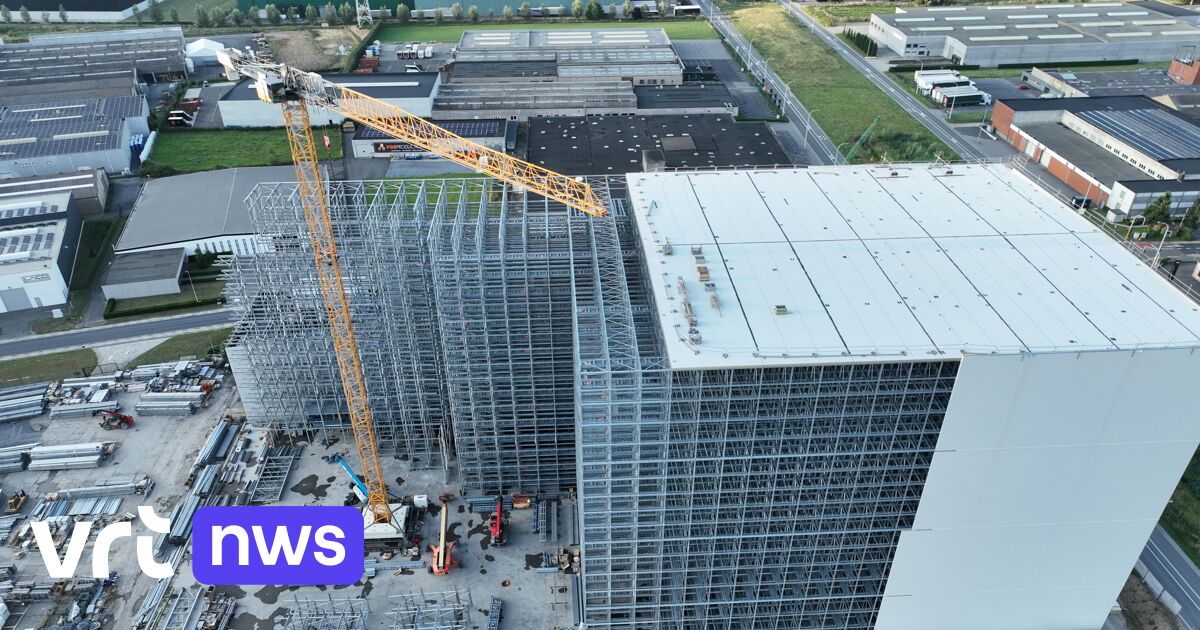 Bedrijf bouwt diepvriesmagazijn van 47 meter hoog in Kuurne: "Volgens ...