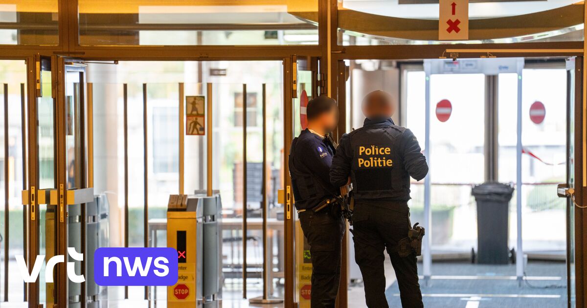 "Smeerlappen, crapuul": chaotische zittingsdag op groot drugsproces ...