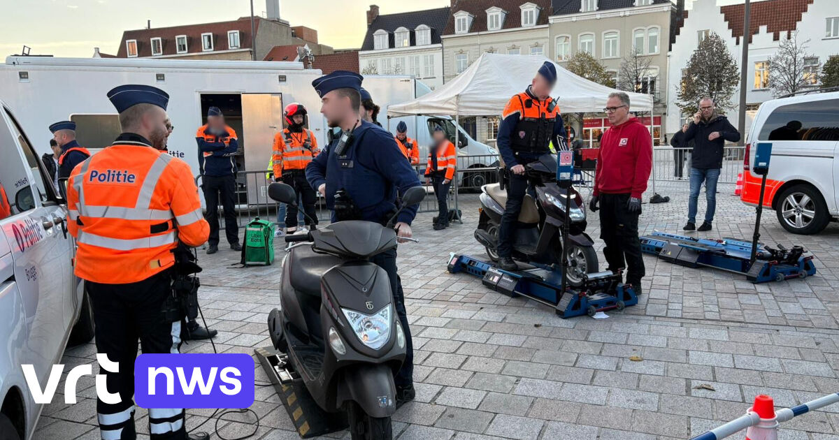 Bruges police use speed test bench to check mopeds and e-scooters | VRT ...