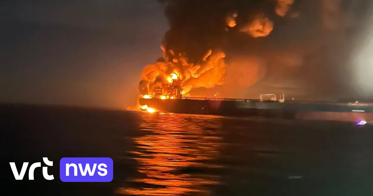Twee tankers van Russische 'schaduwvloot' in brand voor Turkse kust na "externe impact" | VRT ...