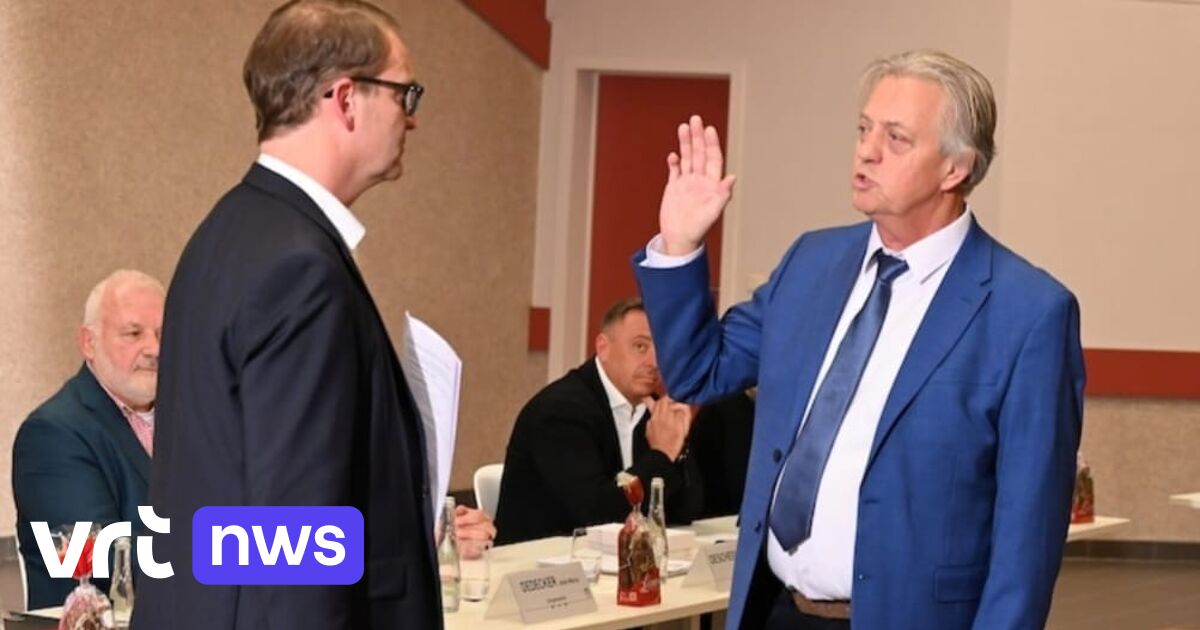 Vlaams Belang-raadslid Middelkerke stapt uit partij en zetelt als ...