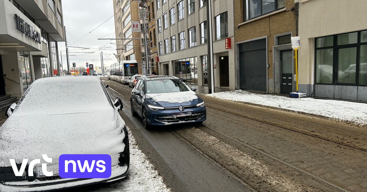 Antwerpse politie roept op: "Vul aanrijdingsformulier in, ook bij ...