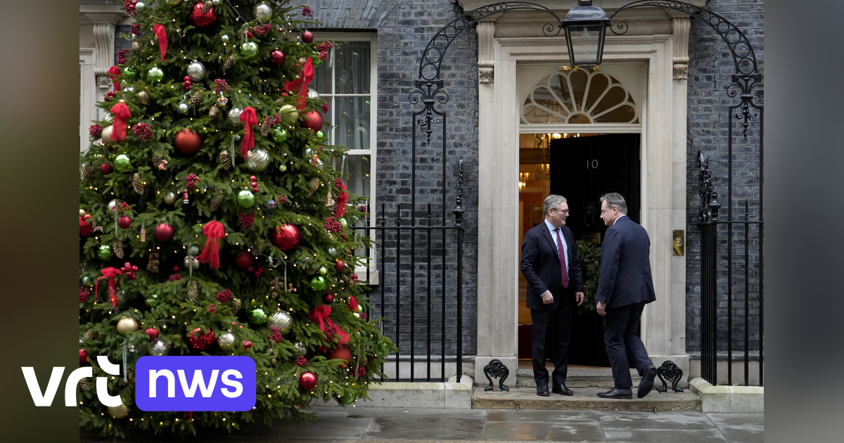 VIDEO Bart De Wever schudt de hand van Keir Starmer in Downing Street ...
