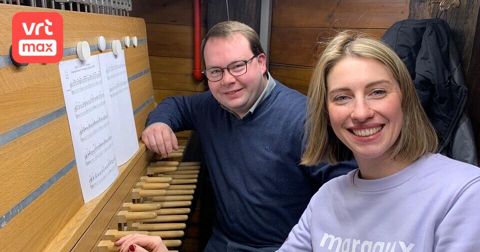 Margaux Van De Regio luidt samen met 11 beiaardiers de start van ...