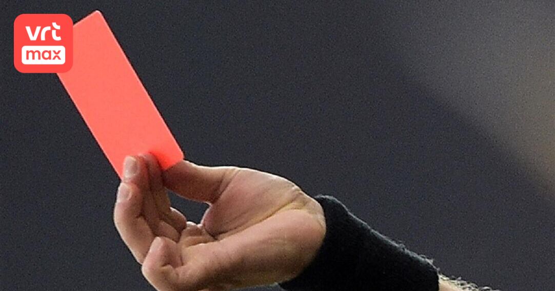 Voetbalspelers van kleur krijgen vaker een rode kaart