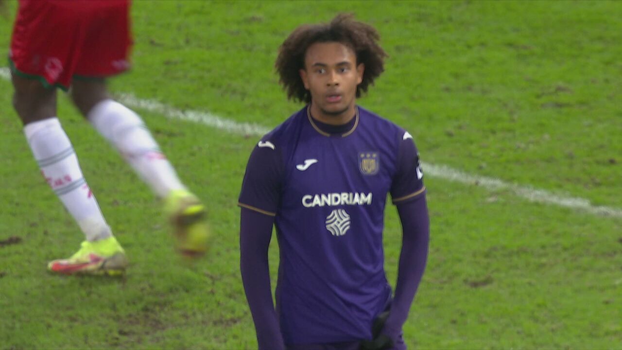 Joshua Zirkzee: alle info, nieuws en statistieken: alle info, nieuws en ...